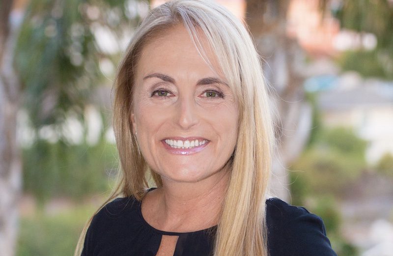 Lunch with Bestselling Author Jennifer Coburn | Lowcountry Weekly