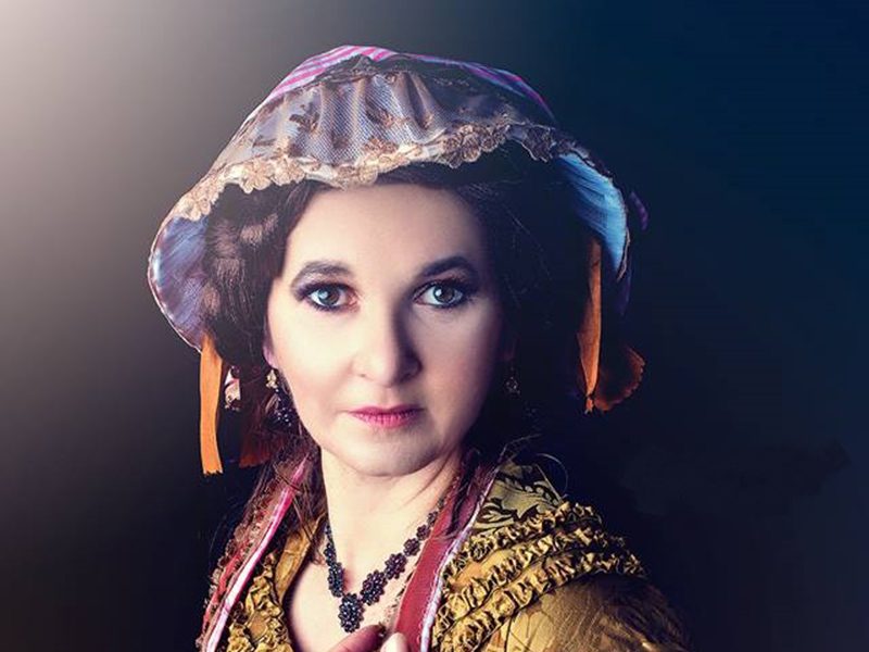 A Haunted Evening with Kim Poovey | Lowcountry Weekly