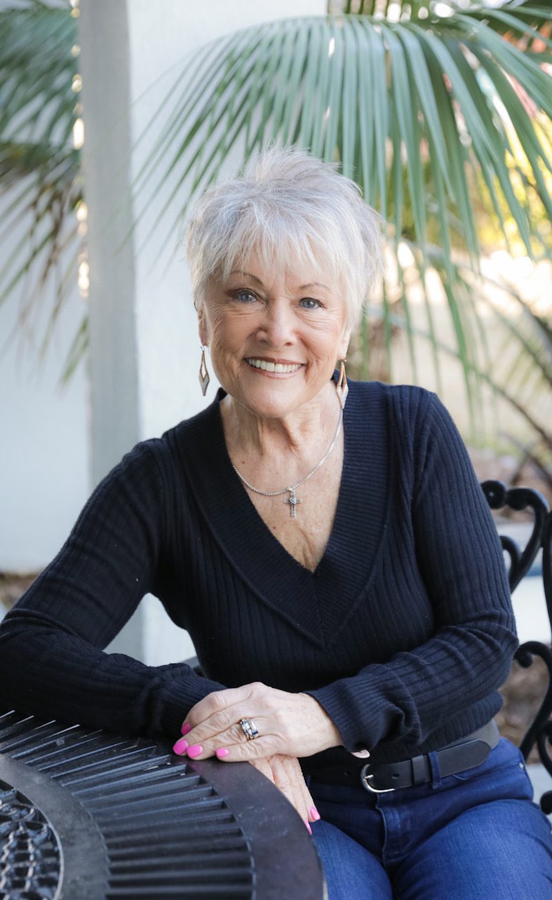 Novelist Hartley at Rhett House Inn | Lowcountry Weekly